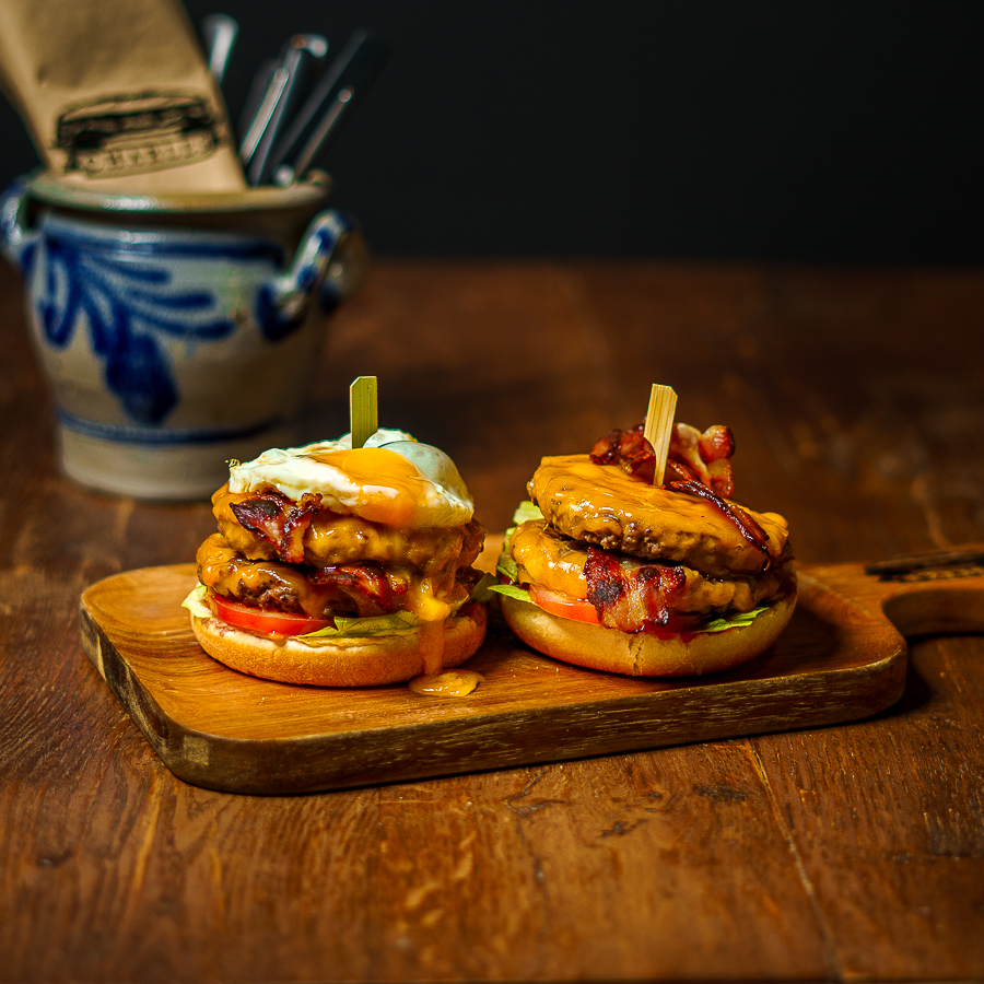The Ultimate Burger | Charles Sandwiches
